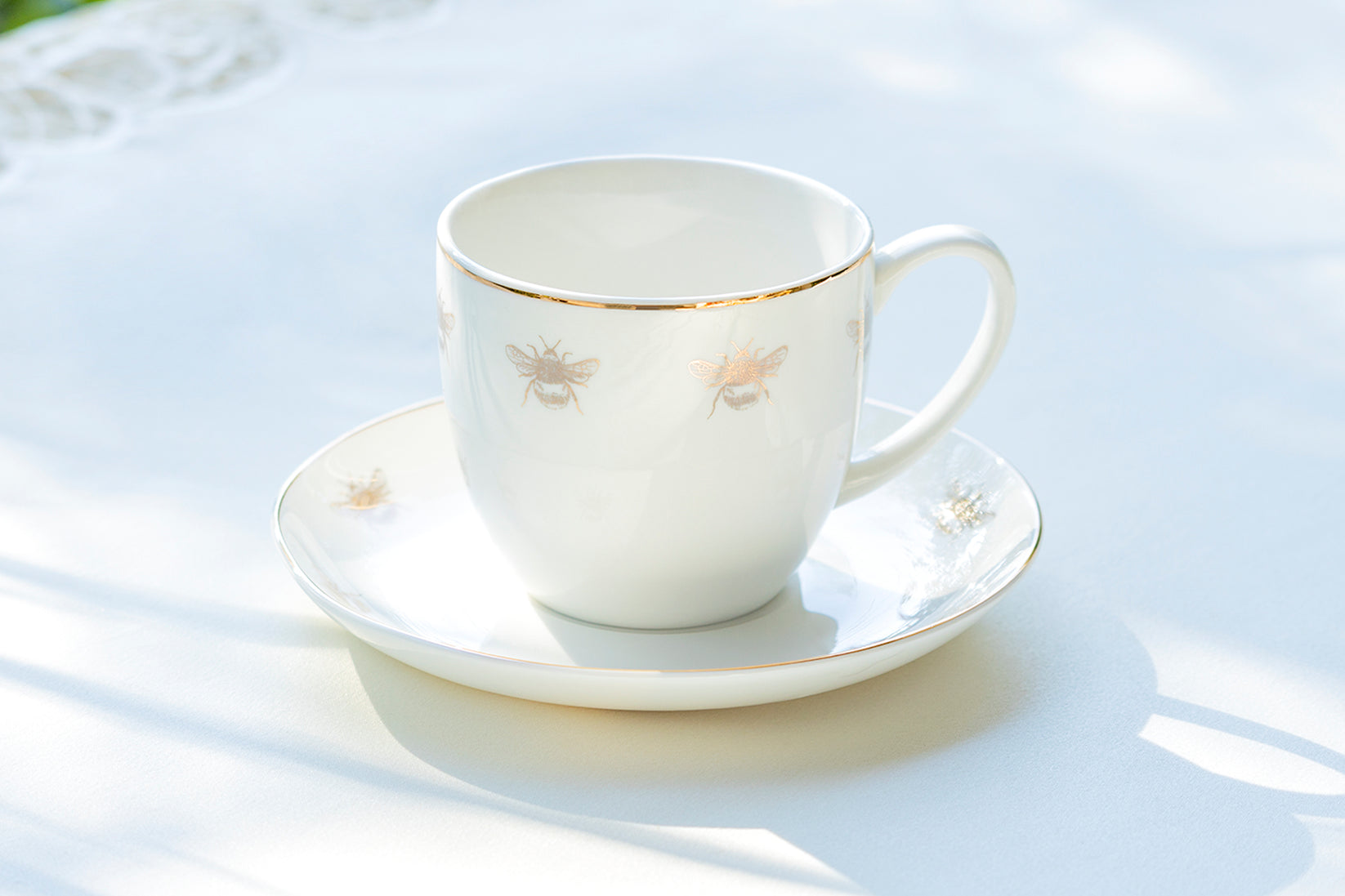 Grace Teaware Gold Bee Fine Porcelain Cup and Saucer – Gracie China Shop
